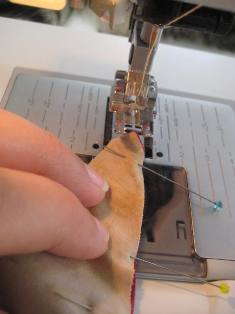 Curved Piecing | ConnectingThreads.com